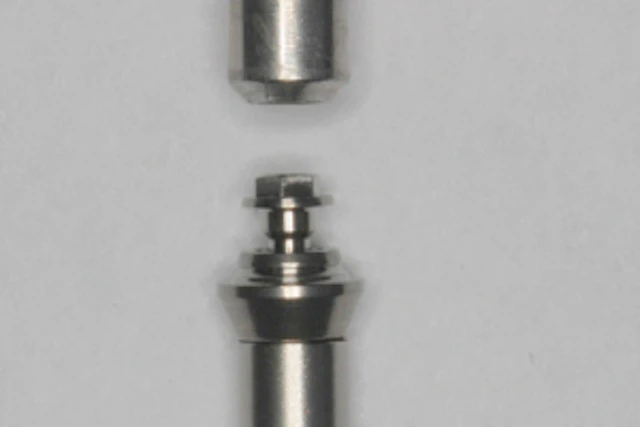 A solution for stripped dental implant screws | Perio-Implant Advisory