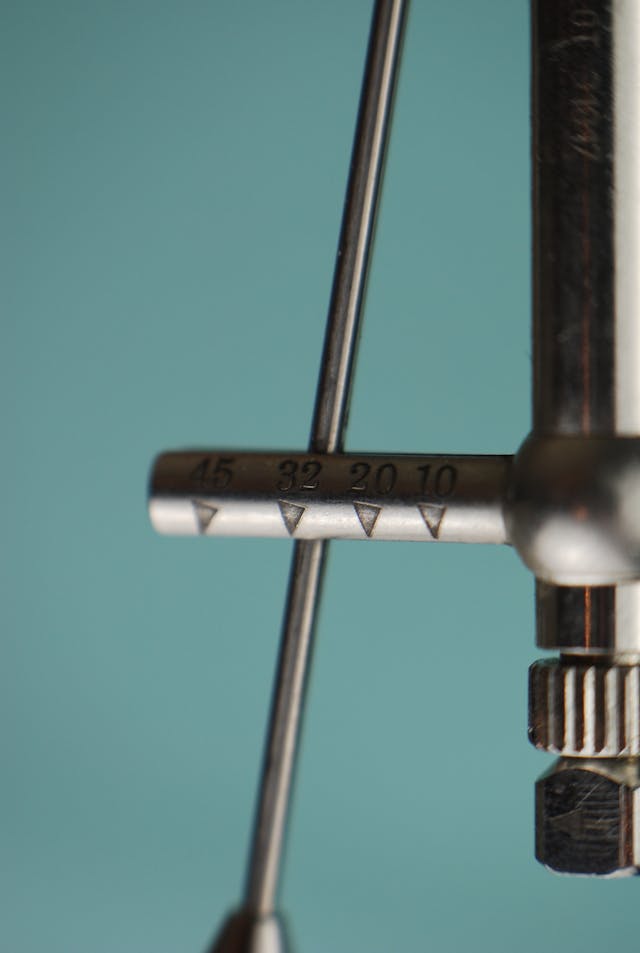 My dental implant screw loosened: Did I miss something? | Perio Implant ...